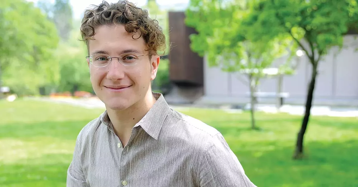 Louisville Orchestra Waterfront 4th: An ambitious young conductor leads ...