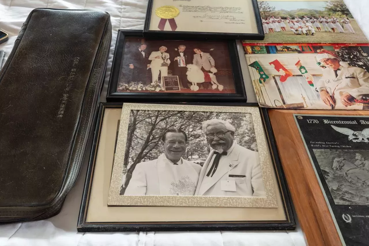 Photos —The First Kentucky Fried Chicken HQ, Claudia Sanders Dinner ...