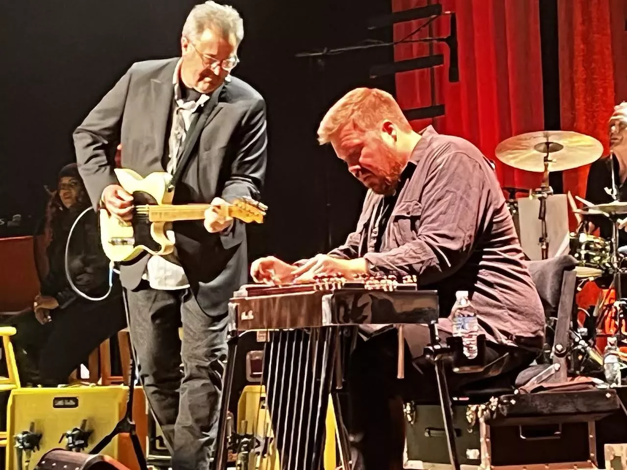 Vince Gill Charms Louisville With Humor, Heart, And 38 Songs At Whitney ...